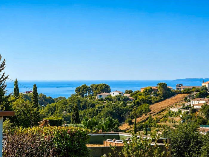 Maison 5 pièces à louer à Val Fleuri-Montaleigne, Cagnes-sur-Mer