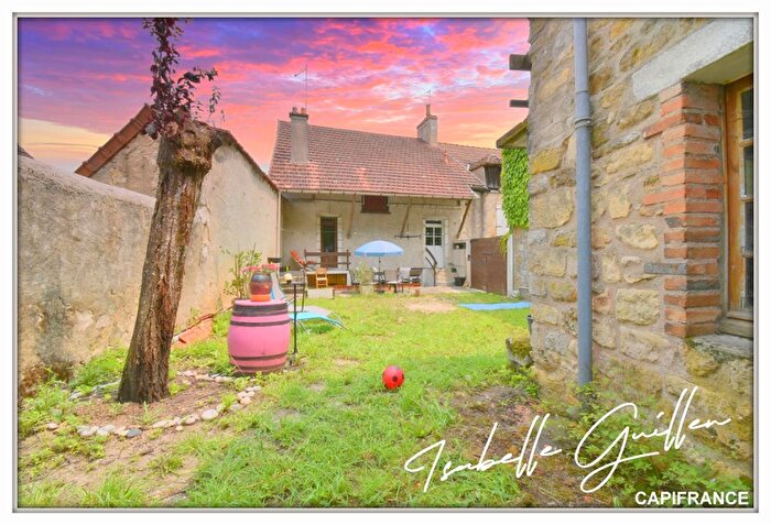 Maison à vendre - Le Châtelet - 6 pièces - 4 chambres