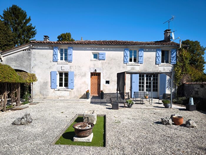 Maison 6 pièces à Segonzac, à vendre