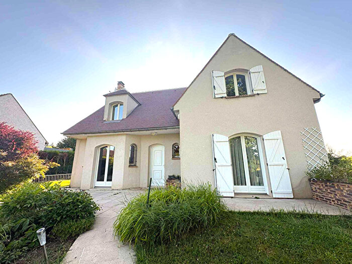 Maison à vendre - Villebéon - 7 pièces - 5 chambres