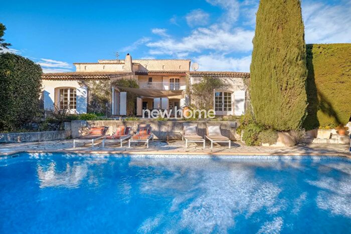 Maison à vendre - Mougins - 6 pièces - 4 chambres