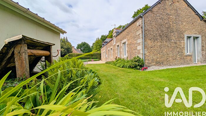 Radenac : Maison 7 pièces à vendre