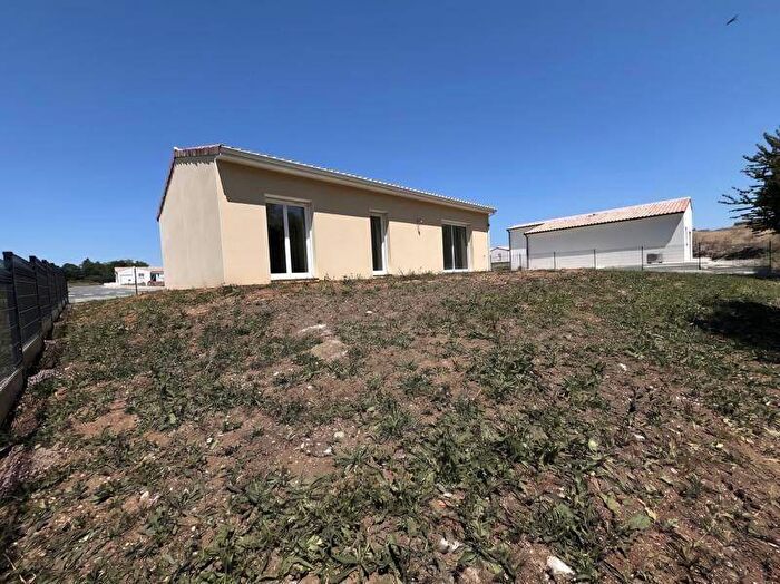 Maison 4 pièces à louer à Mirambeau