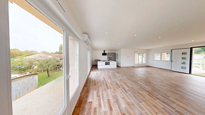 Maison à vendre - Angoulême - 4 pièces - 3 chambres