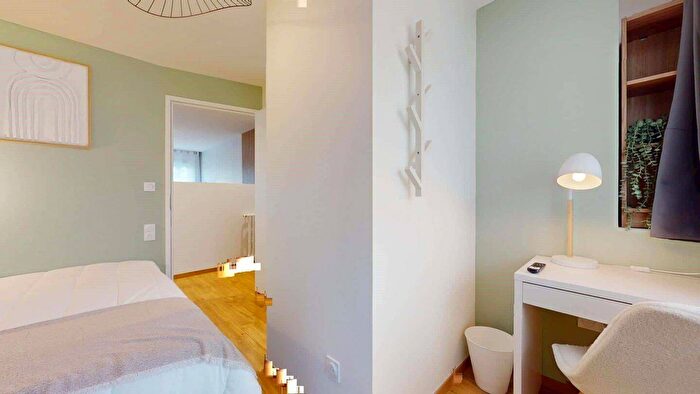 Appartement à louer - Badouillère-Saint Roch-Valbenoîte, Saint-Étienne - 1 pièce