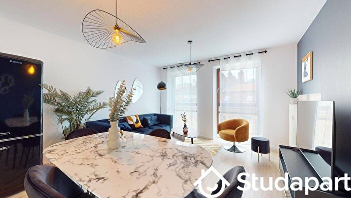 Appartement à louer - Centre-Ancienne Ville, Metz - 1 pièce - 2 chambres