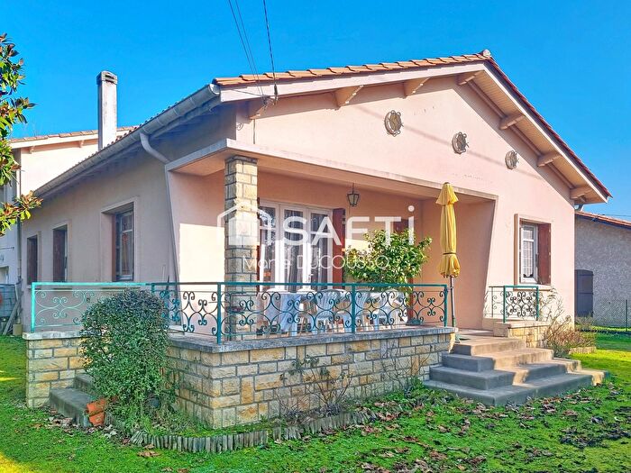 Maison à vendre - Castillon-la-Bataille - 6 pièces - 4 chambres