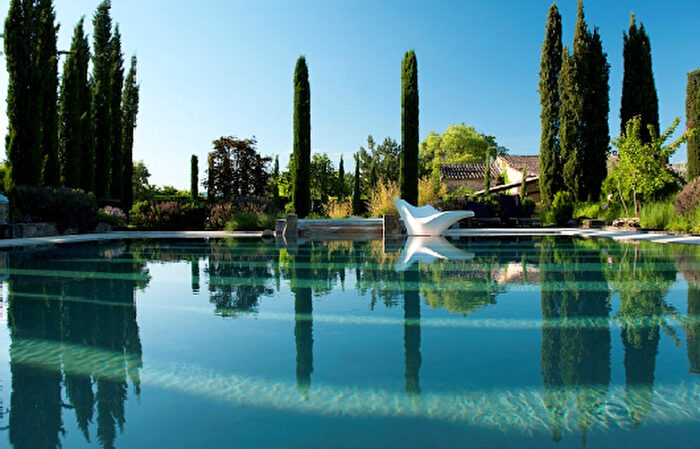 Maison à vendre - Vaison-la-Romaine - 9 pièces - 6 chambres