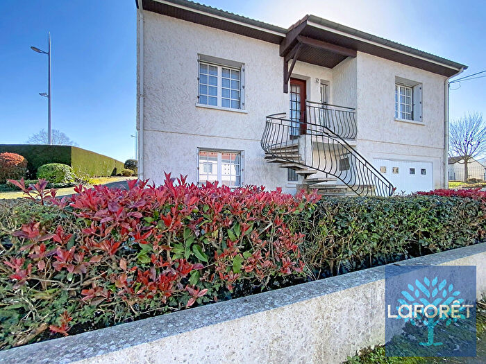 Maison à vendre - Chantonnay - 5 pièces - 4 chambres