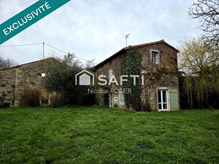 Maison à vendre - Azay-le-Brûlé - 6 pièces - 3 chambres