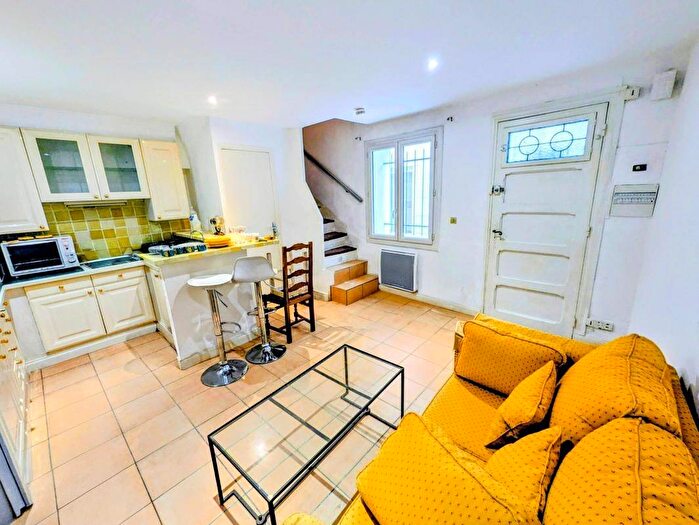 Maison à louer - Centre Ville, La Valette-du-Var - 3 pièces - 2 chambres