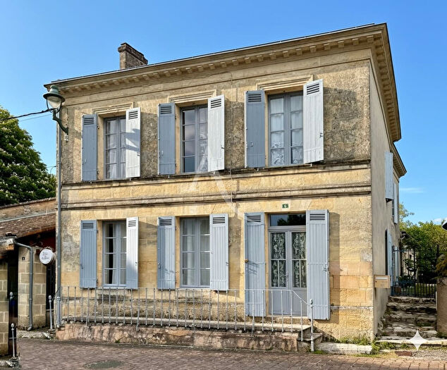 Maison à vendre - Blaye - 7 pièces - 5 chambres