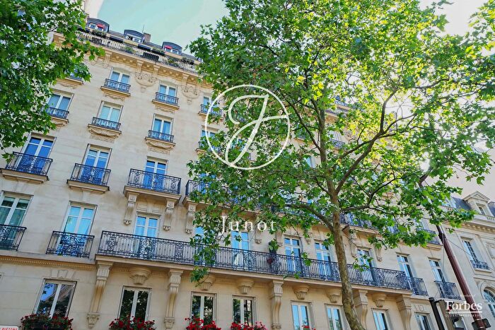 Appartement 3 pièces à Paris 14ème, Montparnasse, Raspail, à vendre