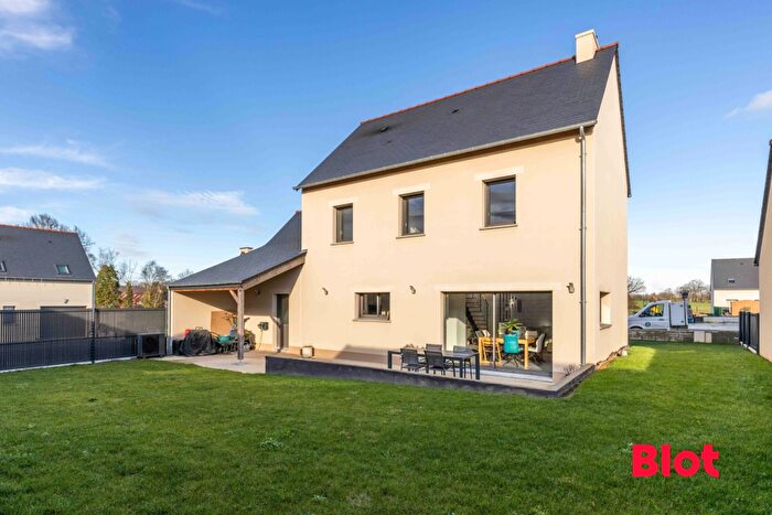 Maison à vendre - Louvigné-de-Bais - 6 pièces - 4 chambres