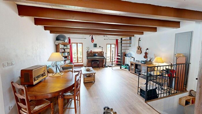 Appartement à vendre - Digne-les-Bains, Centre-ville, Bourg - 5 pièces - 4 chambres