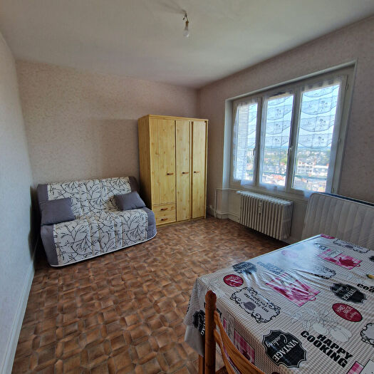 Appartement à louer - Nevers, Maupas, Victor-Hugo - 1 pièce