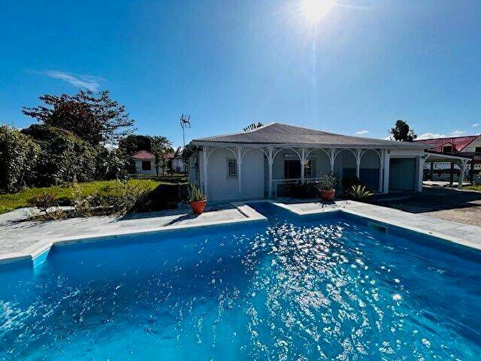 Maison à louer - Baie-Mahault - 3 pièces - 2 chambres