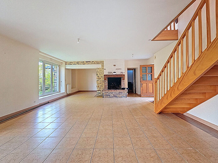 Maison à louer - Bruz, Golf, La Giraudais - 6 pièces - 4 chambres