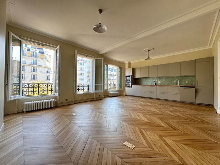 Appartement à louer - Nation-Picpus, Paris ème arrondissement - 5 pièces - 3 chambres