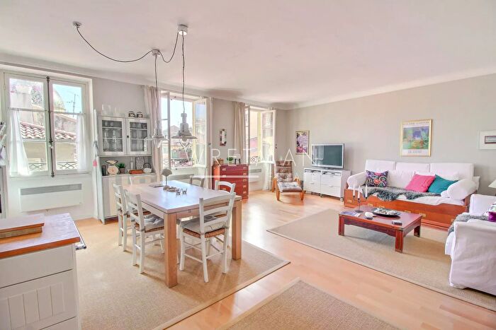 Appartement à vendre - Nice, Vieux Nice - 3 pièces - 2 chambres