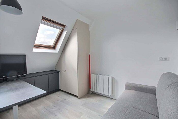 Appartement à louer - Muette Sud, Paris ème arrondissement - 1 pièce