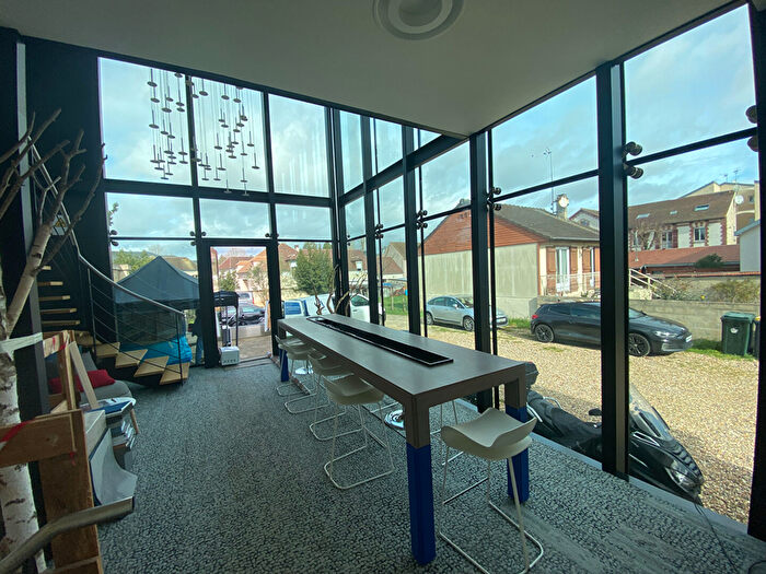 Maison à vendre - LIsle-Adam - 10 pièces - 4 chambres