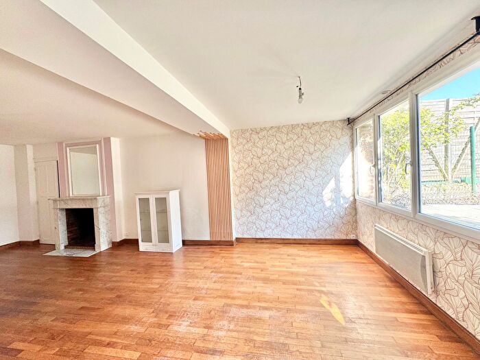 Maison à vendre - Argentré-du-Plessis - 6 pièces - 4 chambres