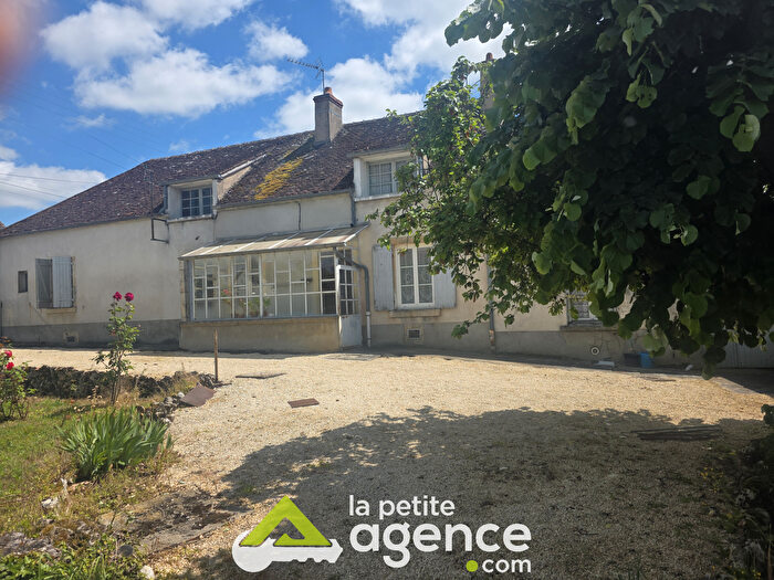 Maison à vendre - Dun-sur-Auron - 6 pièces - 4 chambres