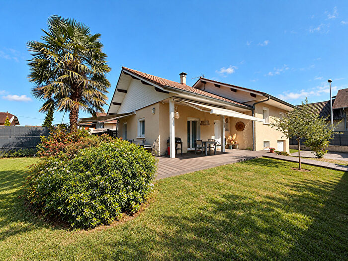 Rumilly, Les Collines, Nord : Maison 5 pièces à vendre