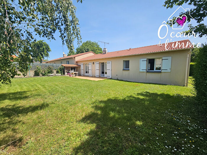 Nuaillé - Maison 6 pièces à vendre