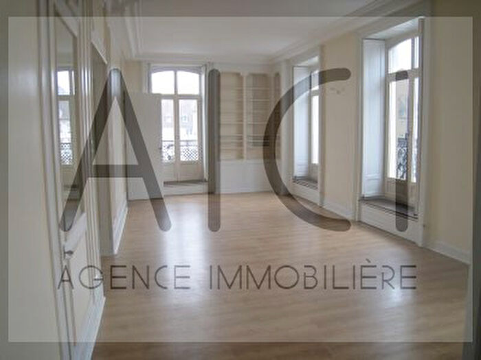 Besançon, Battant : Appartement 5 pièces à louer