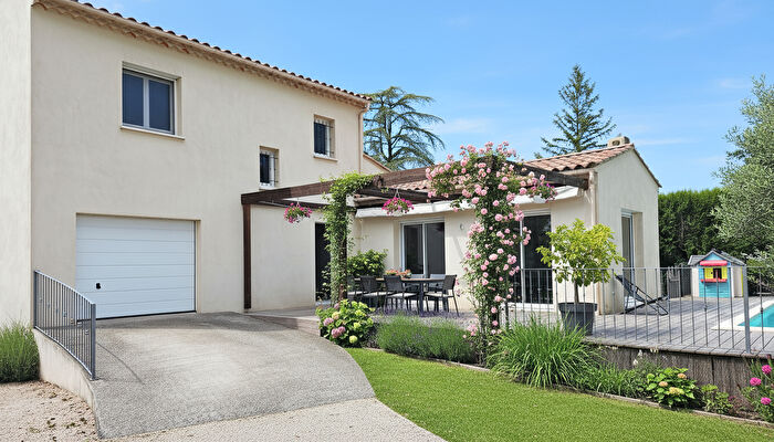 Maison à vendre - Mallemort - 5 pièces - 4 chambres