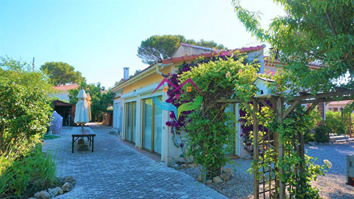 Maison à vendre - Saint-Raphaël, Boulouris - 7 pièces - 5 chambres