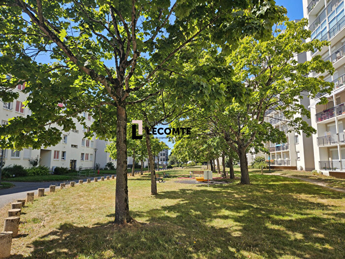 Appartement 4 pièces à vendre - Quartiers Sud-Ouest, Bréquigny