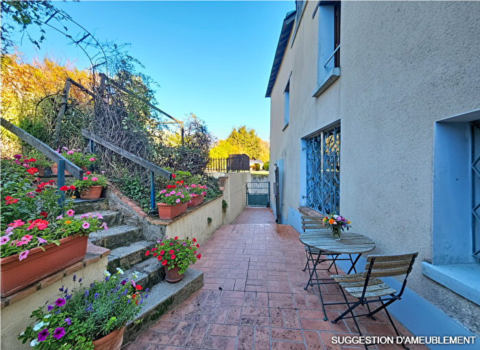 Maison à vendre - Montreuil-sur-Maine - 10 pièces - 4 chambres