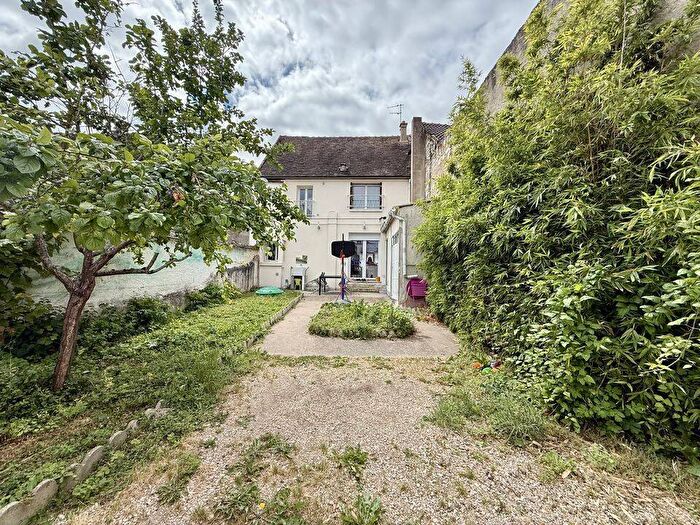 Pont-sur-Yonne - Maison 5 pièces à louer