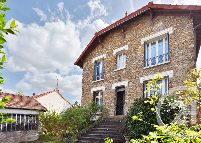 Montgeron, Centre-ville, Gare - Maison 5 pièces à vendre
