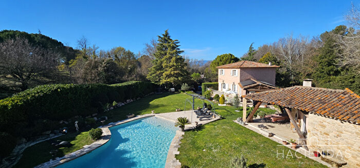 Maison à vendre - Meyrargues - 6 pièces - 4 chambres