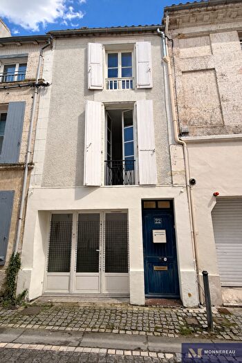Maison à vendre - Angoulême, Le Vieil Angoulême - 4 pièces - 3 chambres