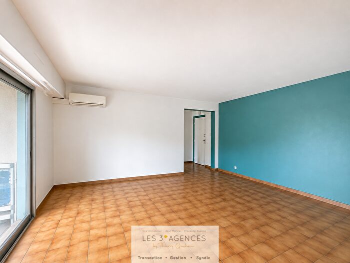 Cavalaire-sur-Mer, Centre-ville : Appartement 2 pièces à vendre