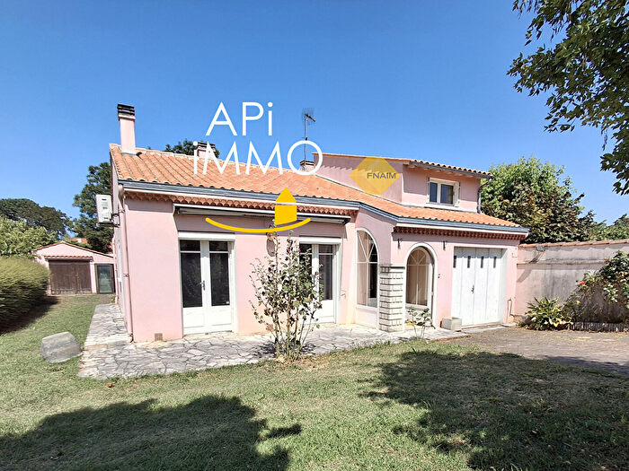 Maison à vendre - Saint-Vivien - 4 pièces - 3 chambres