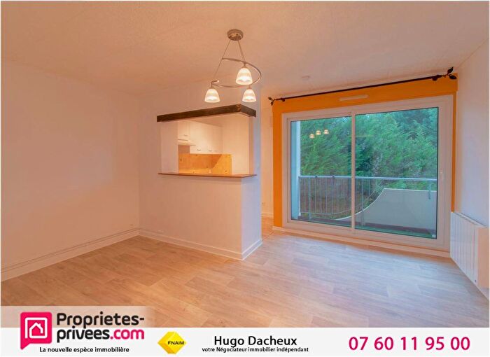 Appartement à louer - Centre Ville, Vierzon - 1 pièce