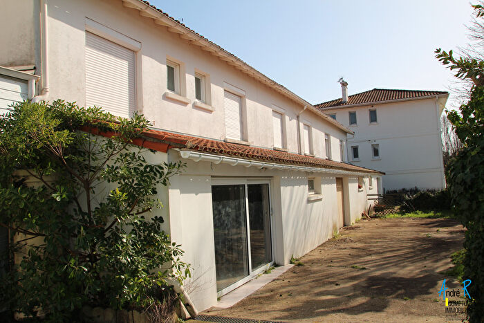 Maison à vendre - Saint-Georges-de-Didonne, Centre-ville - 11 pièces - 7 chambres