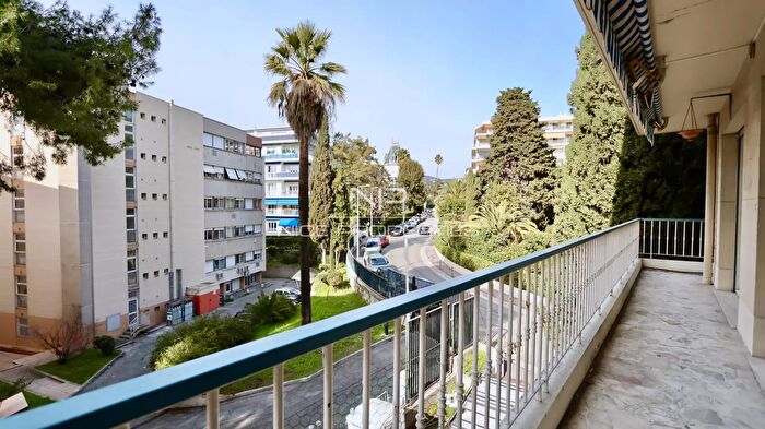 Maisons à vendre et appartements à louer - 1