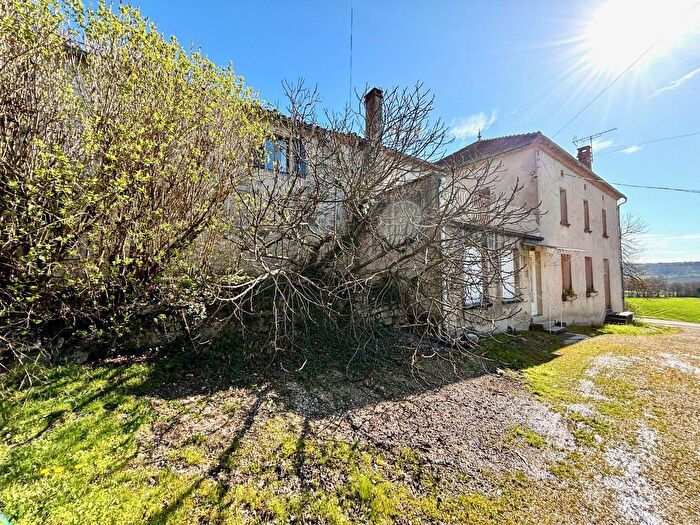 Maison 9 pièces à Saint-Laurent-Lolmie, à vendre