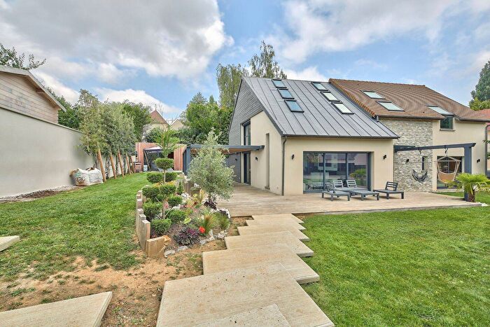 Maison à louer - Orgeval - 5 pièces - 3 chambres