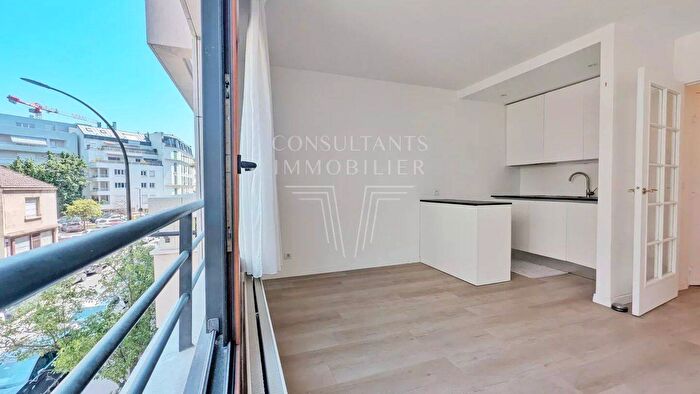 Maurice Ravel, Levallois-Perret : Appartement 1 pièce à louer