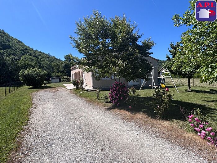 Maison 6 pièces à vendre à Roquefeuil