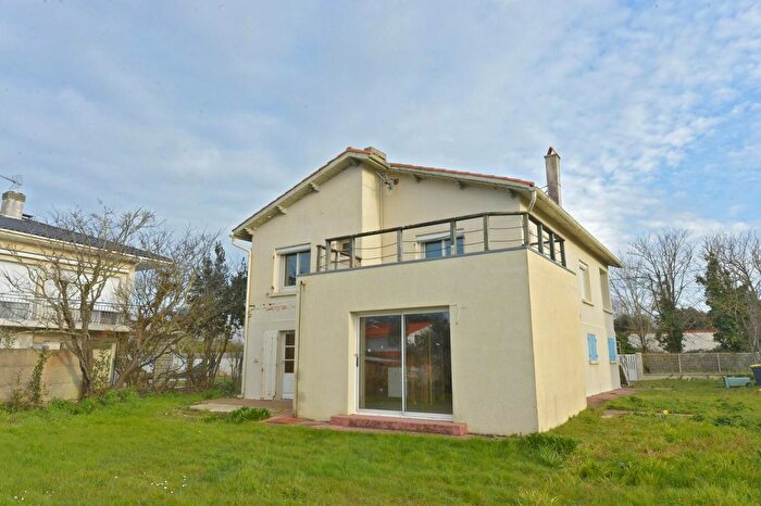 Maison 6 pièces à Saint-Georges-de-Didonne, à vendre
