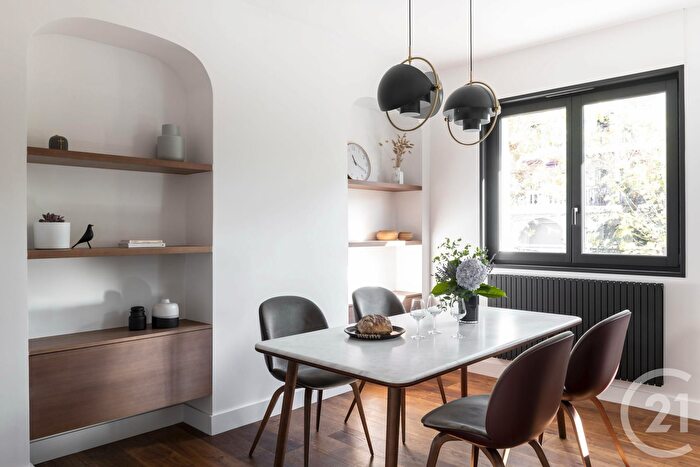 Appartement à vendre - Saint-Jean-de-Luz, Centre-ville - 4 pièces - 2 chambres